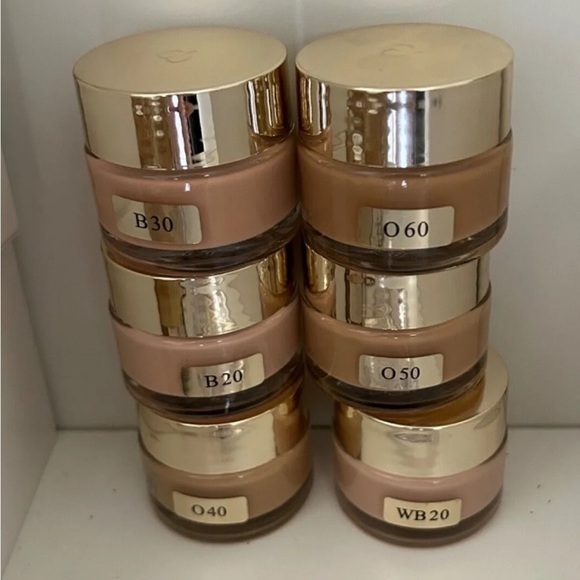 cle de peau | Makeup | New Without Box Cle De Peau The Foundation 5ml ...